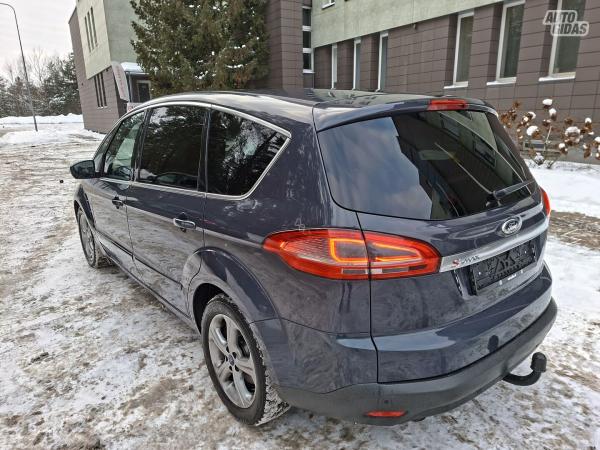 Pelēks Ford S-Max 2011 Viļņa, ar dzinēja tilpumu 2.00 L un nobraukumu 246 tūkst. km par 5550 €, foto 6 vietnē AUTOMOTO.COM.LV