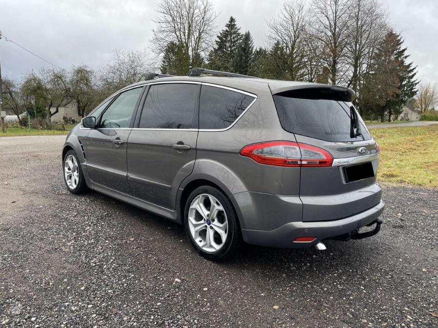 Grey Ford S-Max 2011 in Ukmerge, with an engine capacity of 1.60 L and mileage of 216 thousand km for 4800 €, photo 7 on AUTOMOTO.COM.LV