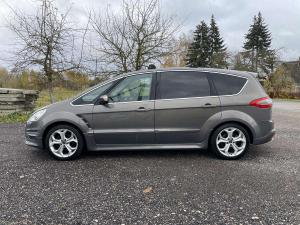 Grey Ford S-Max 2011 in Ukmerge, with an engine capacity of 1.60 L and mileage of 216 thousand km for 4800 €, photo 8 on AUTOMOTO.COM.LV