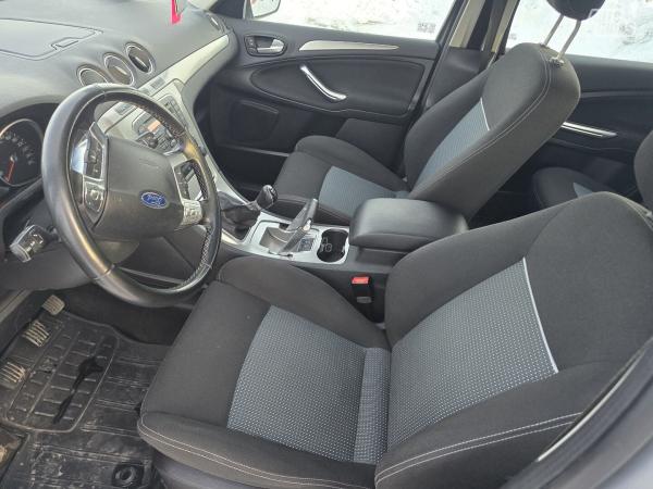 Pelēks Ford S-Max 2011 Šauļi, ar dzinēja tilpumu 2.00 L un nobraukumu 293 tūkst. km par 3699 €, foto 9 vietnē AUTOMOTO.COM.LV