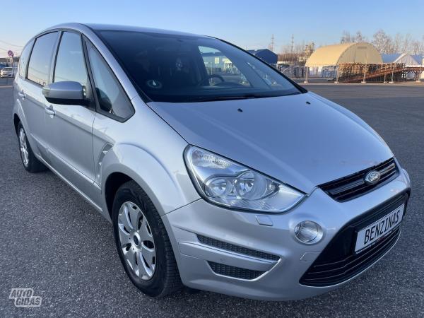 Pelēks Ford S-Max 2011 Kauņa, ar dzinēja tilpumu 2.00 L un nobraukumu 221 tūkst. km par 4450 €, foto 2 vietnē AUTOMOTO.COM.LV