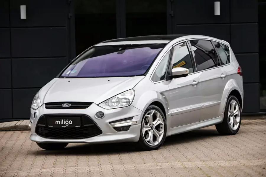 Grey Ford S-Max 2011 in Jelgava, with an engine capacity of 2.20 L and mileage of 0 thousand km for 6250 €, photo 1 on AUTOMOTO.COM.LV