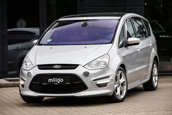 Grey Ford S-Max 2011 in Jelgava, with an engine capacity of 2.20 L and mileage of 0 thousand km for 6250 €, photo 2 on AUTOMOTO.COM.LV