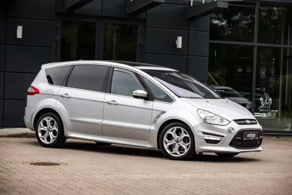 Grey Ford S-Max 2011 in Jelgava, with an engine capacity of 2.20 L and mileage of 0 thousand km for 6250 €, photo 4 on AUTOMOTO.COM.LV