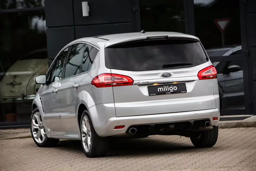 Grey Ford S-Max 2011 in Jelgava, with an engine capacity of 2.20 L and mileage of 0 thousand km for 6250 €, photo 10 on AUTOMOTO.COM.LV