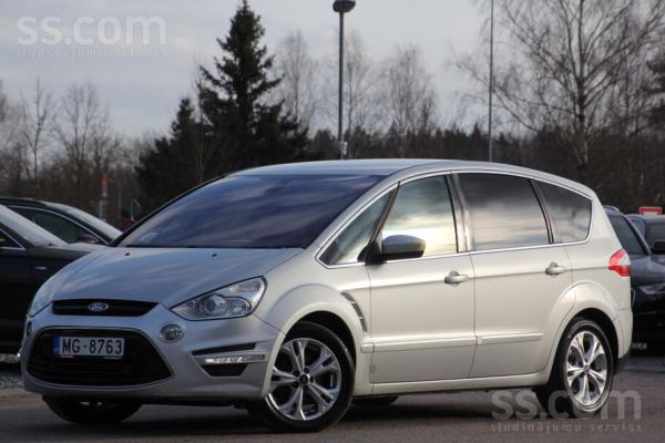 Grey Ford S-Max 2011 in Tukums, with an engine capacity of 2.20 L and mileage of 317 thousand km for 4500 €, photo 1 on AUTOMOTO.COM.LV