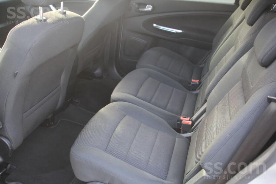 Pelēks Ford S-Max 2011 Tukums, ar dzinēja tilpumu 2.20 L un nobraukumu 317 tūkst. km par 4500 €, foto 17 vietnē AUTOMOTO.COM.LV