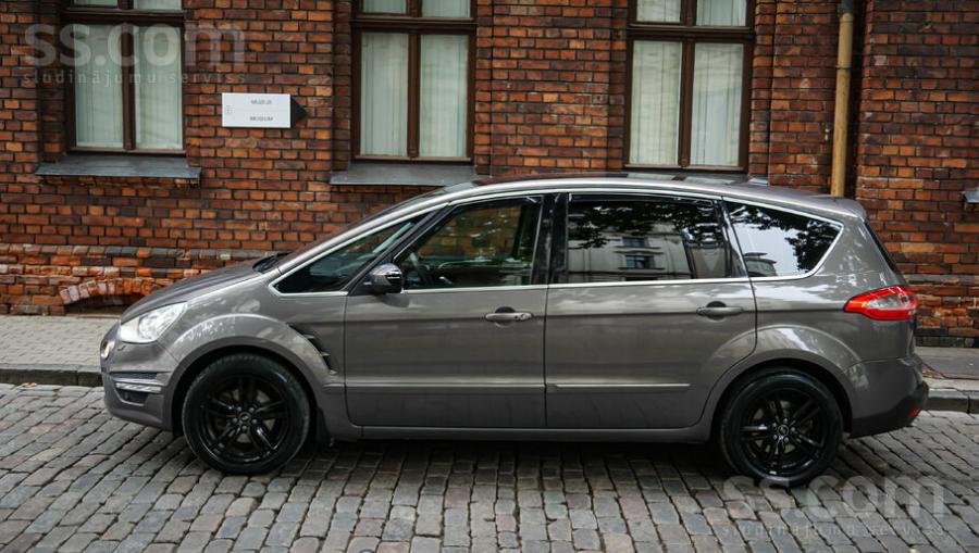 Pelēks Ford S-Max 2011 Rīga, ar dzinēja tilpumu 2.00 L un nobraukumu 249 tūkst. km par 3950 €, foto 3 vietnē AUTOMOTO.COM.LV