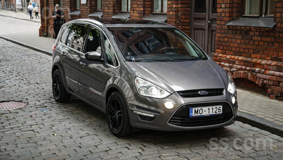 Pelēks Ford S-Max 2011 Rīga, ar dzinēja tilpumu 2.00 L un nobraukumu 249 tūkst. km par 3950 €, foto 7 vietnē AUTOMOTO.COM.LV