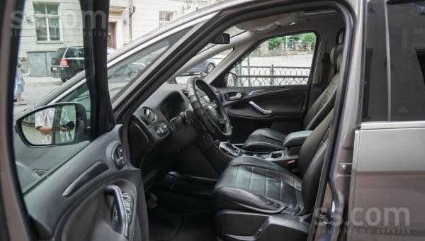 Grey Ford S-Max 2011 in Riga, with an engine capacity of 2.00 L and mileage of 249 thousand km for 3950 €, photo 7 on AUTOMOTO.COM.LV