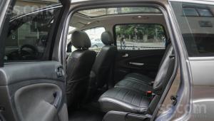Pelēks Ford S-Max 2011 Rīga, ar dzinēja tilpumu 2.00 L un nobraukumu 249 tūkst. km par 3950 €, foto 9 vietnē AUTOMOTO.COM.LV
