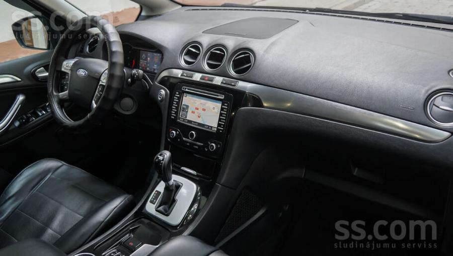 Pelēks Ford S-Max 2011 Rīga, ar dzinēja tilpumu 2.00 L un nobraukumu 249 tūkst. km par 3950 €, foto 12 vietnē AUTOMOTO.COM.LV