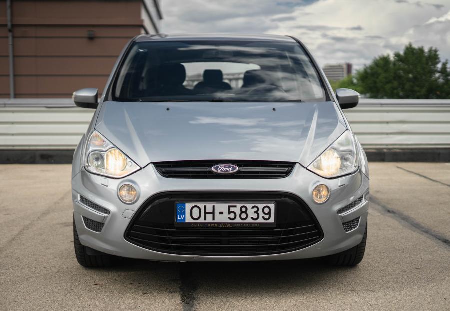 Pelēks Ford S-Max 2011 Rīga, ar dzinēja tilpumu 2.00 L un nobraukumu 339 tūkst. km par 3199 €, foto 3 vietnē AUTOMOTO.COM.LV