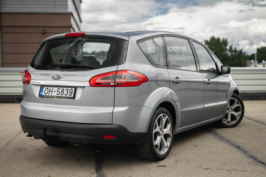 Pelēks Ford S-Max 2011 Rīga, ar dzinēja tilpumu 2.00 L un nobraukumu 339 tūkst. km par 3199 €, foto 5 vietnē AUTOMOTO.COM.LV