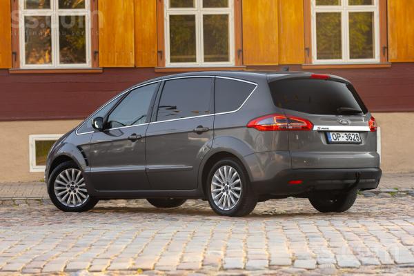 Pelēks Ford S-Max 2011 Jelgava, ar dzinēja tilpumu 2.00 L un nobraukumu 0 tūkst. km par 5990 €, foto 2 vietnē AUTOMOTO.COM.LV