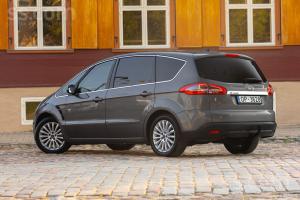 Grey Ford S-Max 2011 in Jelgava, with an engine capacity of 2.00 L and mileage of 0 thousand km for 5990 €, photo 3 on AUTOMOTO.COM.LV