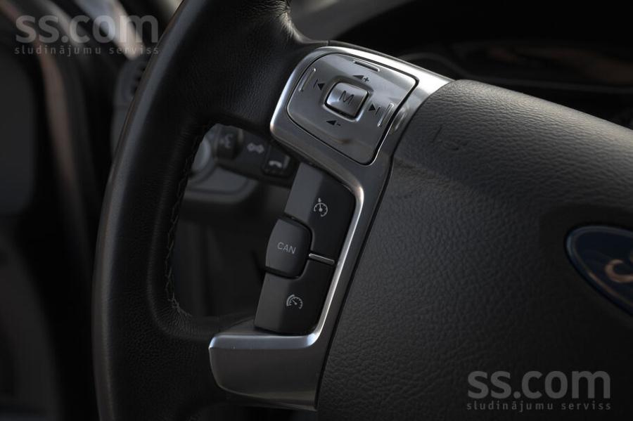 Grey Ford S-Max 2011 in Jelgava, with an engine capacity of 2.00 L and mileage of 0 thousand km for 5990 €, photo 10 on AUTOMOTO.COM.LV