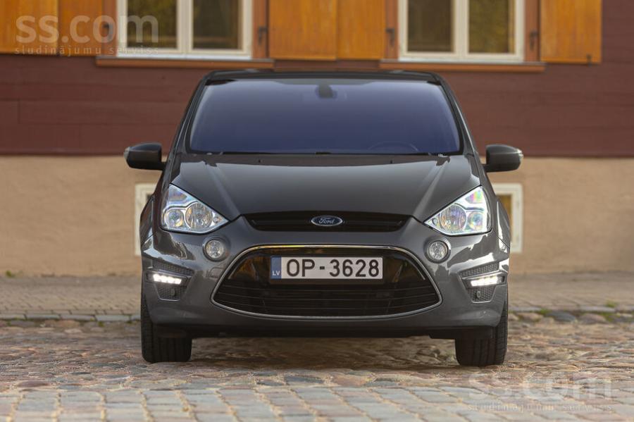 Grey Ford S-Max 2011 in Jelgava, with an engine capacity of 2.00 L and mileage of 0 thousand km for 5990 €, photo 14 on AUTOMOTO.COM.LV