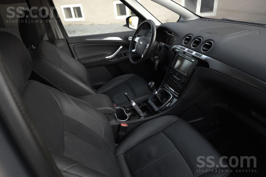 Grey Ford S-Max 2011 in Jelgava, with an engine capacity of 2.00 L and mileage of 0 thousand km for 5990 €, photo 20 on AUTOMOTO.COM.LV