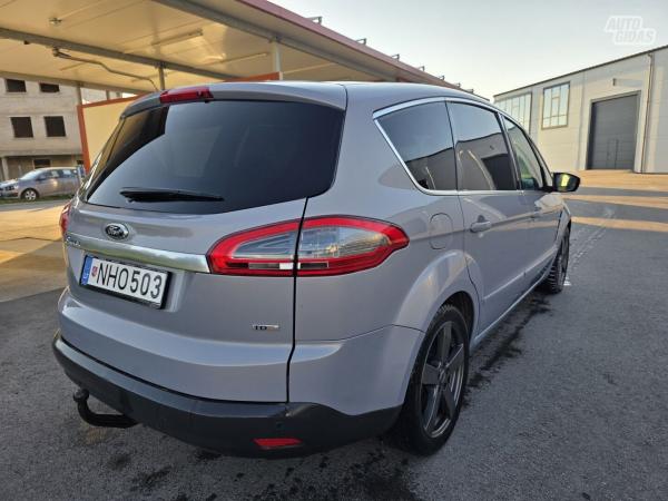 Pelēks Ford S-Max 2011 Kretinga, ar dzinēja tilpumu 2.00 L un nobraukumu 285 tūkst. km par 3960 €, foto 3 vietnē AUTOMOTO.COM.LV