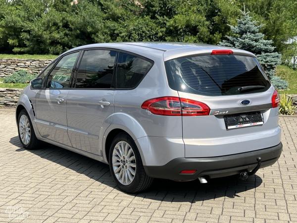 Pelēks Ford S-Max 2011 Kėdainiai, ar dzinēja tilpumu 2.00 L un nobraukumu 266 tūkst. km par 4999 €, foto 3 vietnē AUTOMOTO.COM.LV