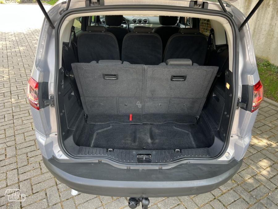 Grey Ford S-Max 2011 in Kedainiai, with an engine capacity of 2.00 L and mileage of 266 thousand km for 4999 €, photo 11 on AUTOMOTO.COM.LV