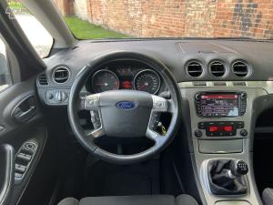 Grey Ford S-Max 2011 in Kedainiai, with an engine capacity of 2.00 L and mileage of 266 thousand km for 4999 €, photo 15 on AUTOMOTO.COM.LV