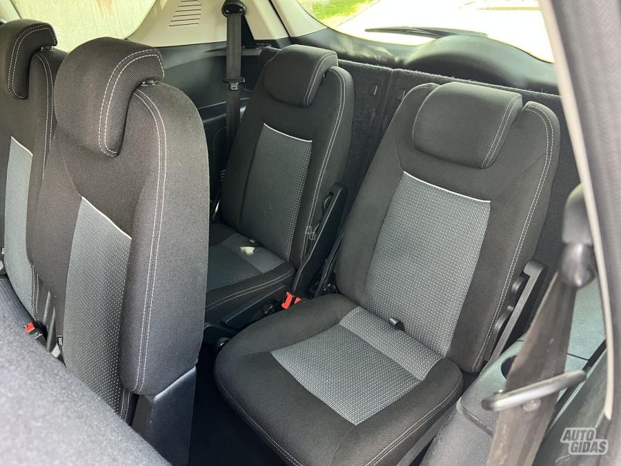 Grey Ford S-Max 2011 in Kedainiai, with an engine capacity of 2.00 L and mileage of 266 thousand km for 4999 €, photo 18 on AUTOMOTO.COM.LV