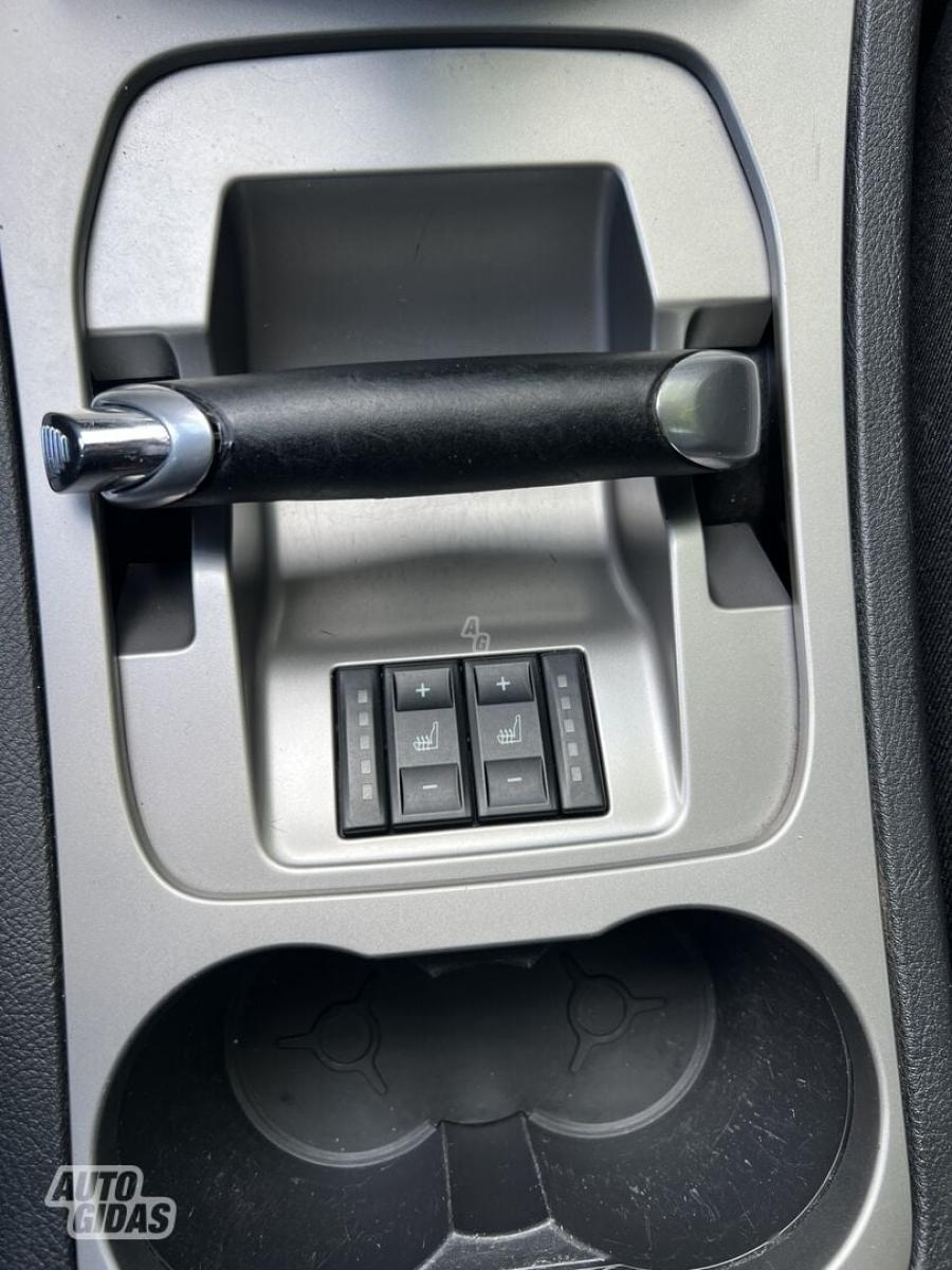 Grey Ford S-Max 2011 in Kedainiai, with an engine capacity of 2.00 L and mileage of 266 thousand km for 4999 €, photo 27 on AUTOMOTO.COM.LV