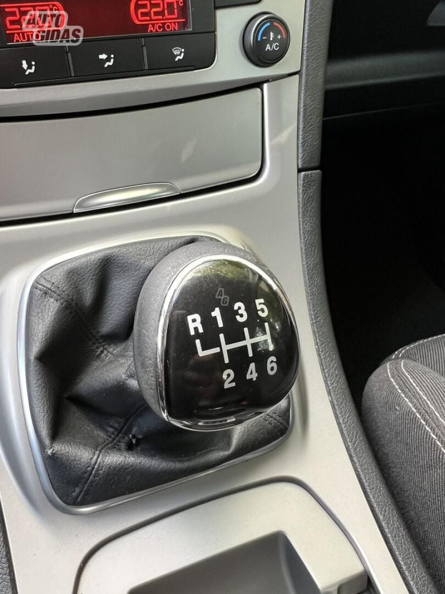 Grey Ford S-Max 2011 in Kedainiai, with an engine capacity of 2.00 L and mileage of 266 thousand km for 4999 €, photo 31 on AUTOMOTO.COM.LV