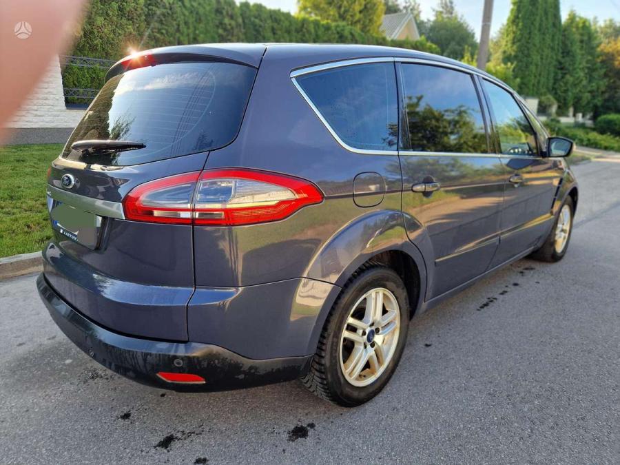 Pelēks Ford S-Max 2011 Viļņa, ar dzinēja tilpumu 2.00 L un nobraukumu 345 tūkst. km par 3300 €, foto 7 vietnē AUTOMOTO.COM.LV