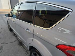 Grey Ford S-Max 2011 in Kretinga, with an engine capacity of 2.00 L and mileage of 283 thousand km for 3995 €, photo 8 on AUTOMOTO.COM.LV