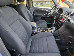 Grey Ford S-Max 2011 in Kretinga, with an engine capacity of 2.00 L and mileage of 283 thousand km for 3995 €, photo 10 on AUTOMOTO.COM.LV