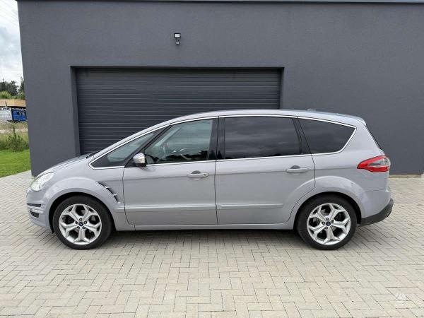 Pelēks Ford S-Max 2011 Utena, ar dzinēja tilpumu 2.18 L un nobraukumu 331 tūkst. km par 5990 €, foto 3 vietnē AUTOMOTO.COM.LV