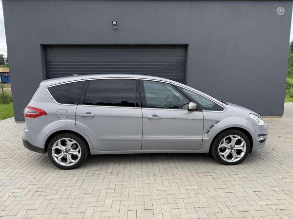 Pelēks Ford S-Max 2011 Utena, ar dzinēja tilpumu 2.18 L un nobraukumu 331 tūkst. km par 5990 €, foto 7 vietnē AUTOMOTO.COM.LV