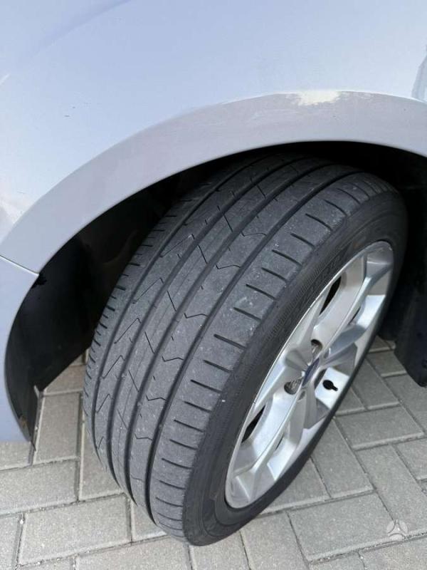Pelēks Ford S-Max 2011 Utena, ar dzinēja tilpumu 2.18 L un nobraukumu 331 tūkst. km par 5990 €, foto 9 vietnē AUTOMOTO.COM.LV
