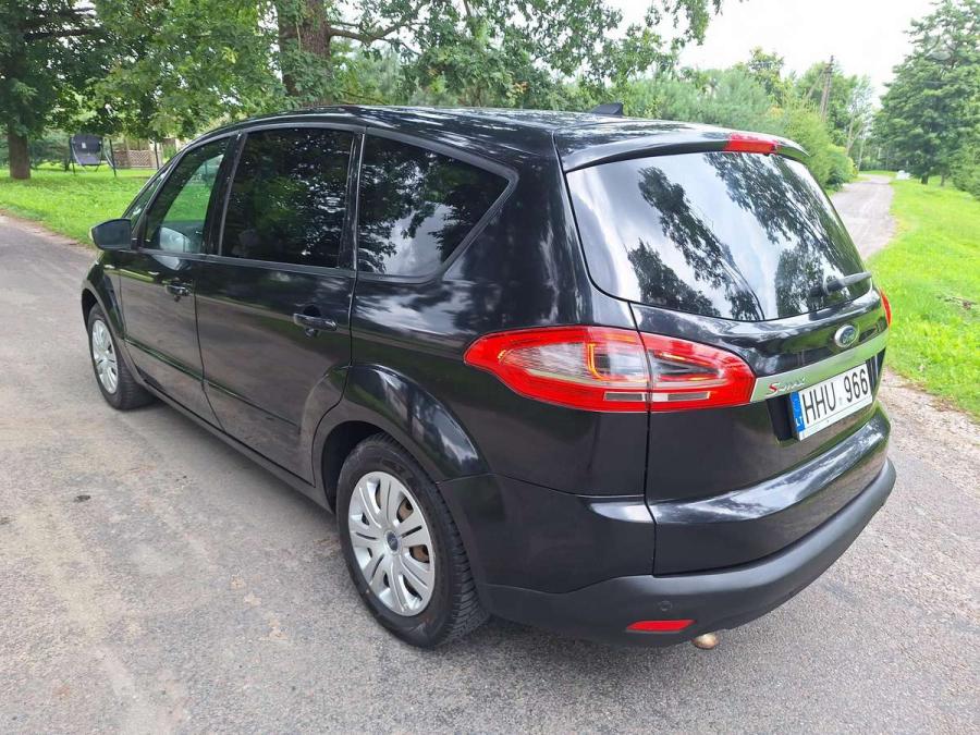Grey Ford S-Max 2011 in Kelme, with an engine capacity of 2.00 L and mileage of 286 thousand km for 3900 €, photo 12 on AUTOMOTO.COM.LV