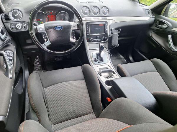 Grey Ford S-Max 2011 in Kelme, with an engine capacity of 2.00 L and mileage of 286 thousand km for 3900 €, photo 8 on AUTOMOTO.COM.LV