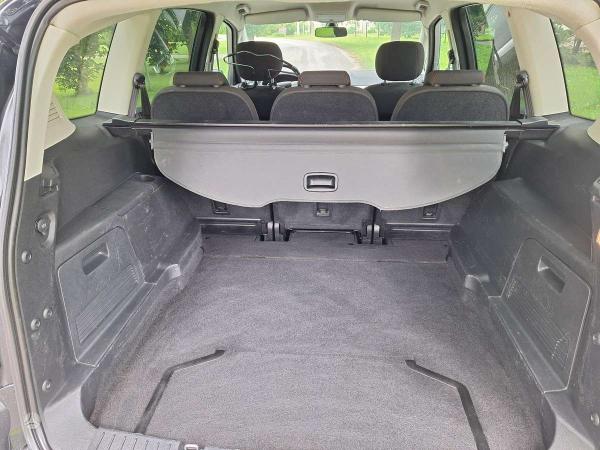 Grey Ford S-Max 2011 in Kelme, with an engine capacity of 2.00 L and mileage of 286 thousand km for 3900 €, photo 10 on AUTOMOTO.COM.LV