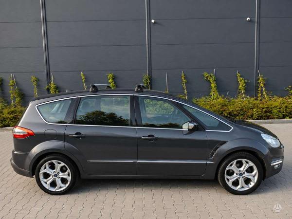 Grey Ford S-Max 2011 in Vilnius, with an engine capacity of 2.00 L and mileage of 182 thousand km for 5750 €, photo 3 on AUTOMOTO.COM.LV