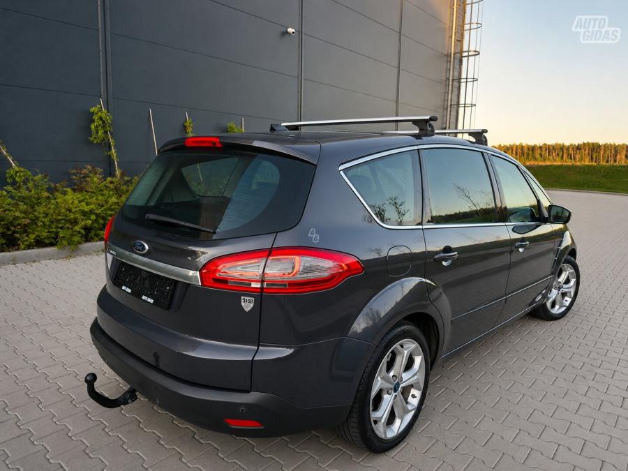 Pelēks Ford S-Max 2011 Viļņa, ar dzinēja tilpumu 2.00 L un nobraukumu 182 tūkst. km par 5750 €, foto 3 vietnē AUTOMOTO.COM.LV