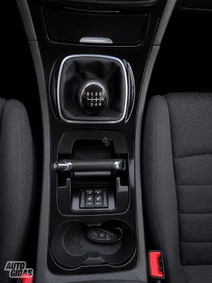 Pelēks Ford S-Max 2011 Viļņa, ar dzinēja tilpumu 2.00 L un nobraukumu 182 tūkst. km par 5750 €, foto 17 vietnē AUTOMOTO.COM.LV