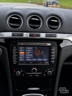 Pelēks Ford S-Max 2011 Viļņa, ar dzinēja tilpumu 2.00 L un nobraukumu 182 tūkst. km par 5750 €, foto 18 vietnē AUTOMOTO.COM.LV