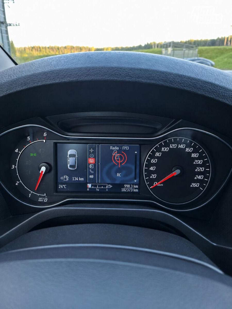 Pelēks Ford S-Max 2011 Viļņa, ar dzinēja tilpumu 2.00 L un nobraukumu 182 tūkst. km par 5750 €, foto 22 vietnē AUTOMOTO.COM.LV