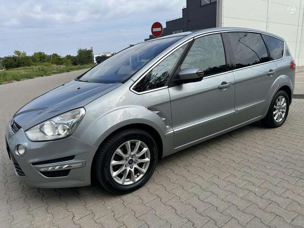 Grey Ford S-Max 2011 in Kaunas, with an engine capacity of 2.00 L and mileage of 217 thousand km for 4650 €, photo 4 on AUTOMOTO.COM.LV