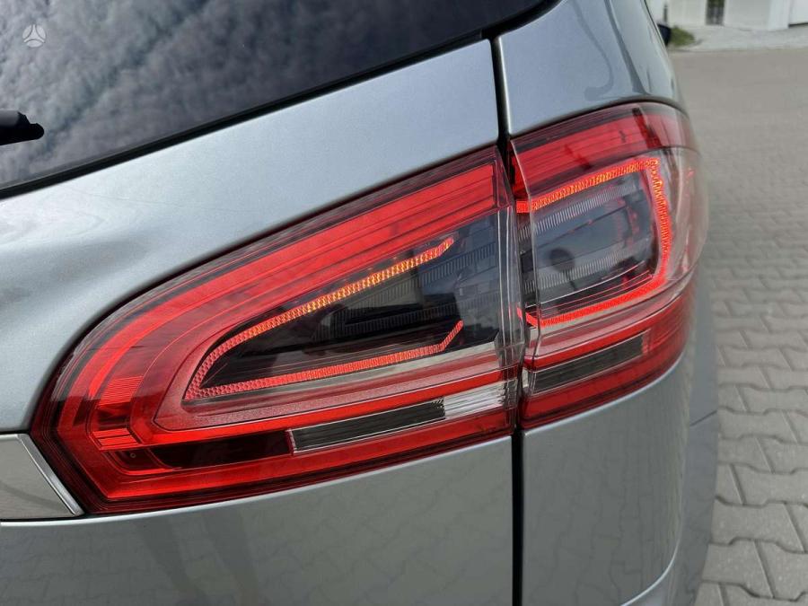 Pelēks Ford S-Max 2011 Kauņa, ar dzinēja tilpumu 2.00 L un nobraukumu 217 tūkst. km par 4650 €, foto 16 vietnē AUTOMOTO.COM.LV