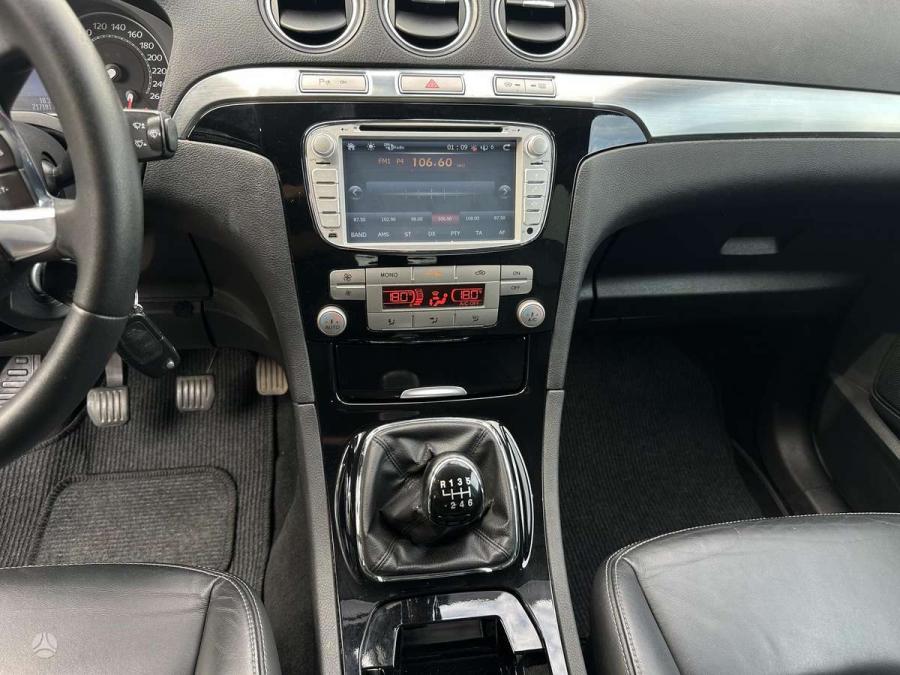 Pelēks Ford S-Max 2011 Kauņa, ar dzinēja tilpumu 2.00 L un nobraukumu 217 tūkst. km par 4650 €, foto 22 vietnē AUTOMOTO.COM.LV