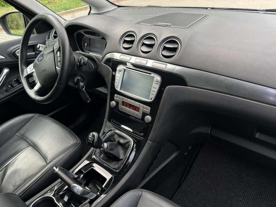 Pelēks Ford S-Max 2011 Kauņa, ar dzinēja tilpumu 2.00 L un nobraukumu 217 tūkst. km par 4650 €, foto 26 vietnē AUTOMOTO.COM.LV