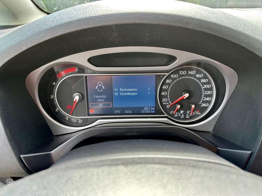Pelēks Ford S-Max 2011 Kauņa, ar dzinēja tilpumu 2.00 L un nobraukumu 217 tūkst. km par 4650 €, foto 30 vietnē AUTOMOTO.COM.LV