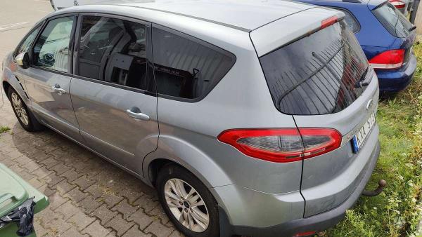 Grey Ford S-Max 2011 in Kaunas, with an engine capacity of 2.00 L and mileage of 190 thousand km for 1900 €, photo 3 on AUTOMOTO.COM.LV